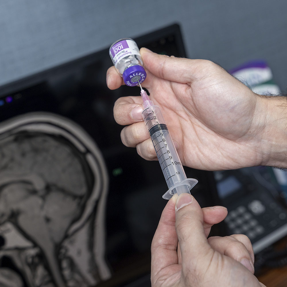 Pain Relief Injections Back, Hip, Knee Pain (Top Specialists) Brooklyn